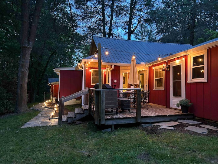 Turley Falls Cottage - Hendersonville, NC