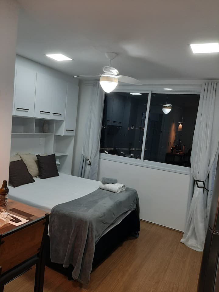 Estúdio Encantador Ii: Brás-sp - Férias/trabalho - Liberdade