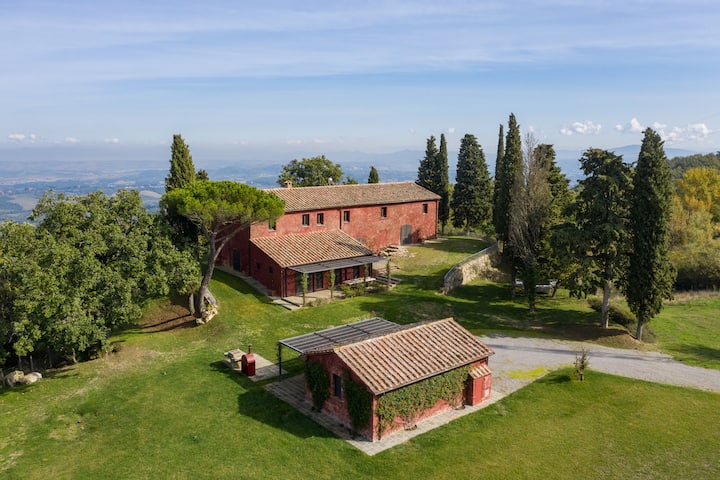 Spacious 6br Tuscan Villa With Pool & A/c - Pienza