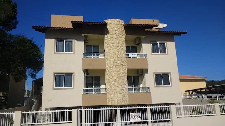 Apto 3 De 1 Dormitório A Apenas 4 Quadras Da Praia - Bombinhas