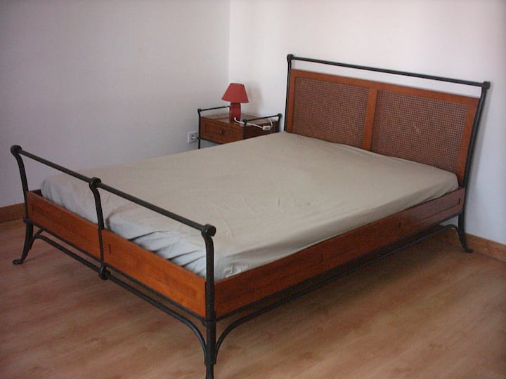 Chambre Dans Maison Centre Ville - Voiron