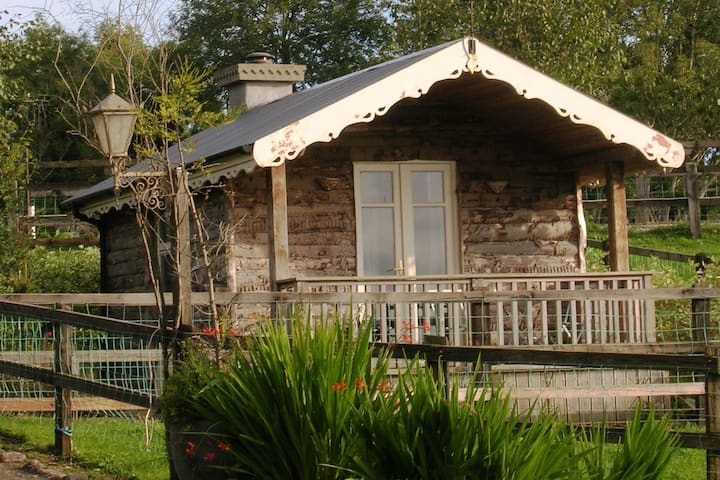 Playground Hut - Loughrea