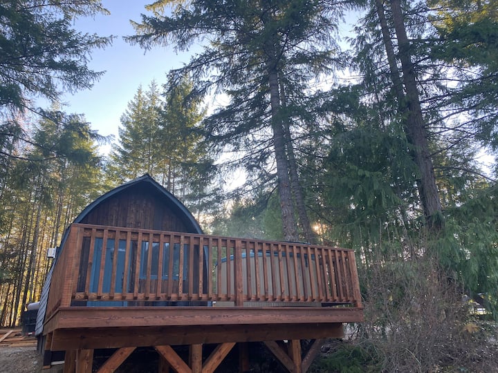 Hyde Homestead's Cozy Cabins #3 - Sicamous