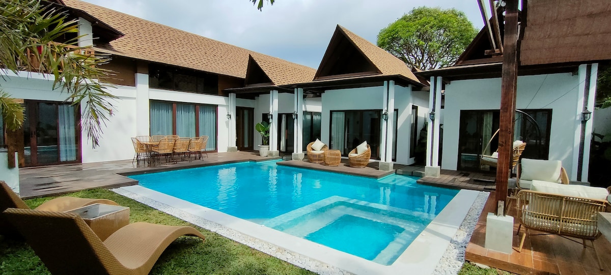 Alta primea private villa - Villa Josefina - Guesthouses for Rent in ...