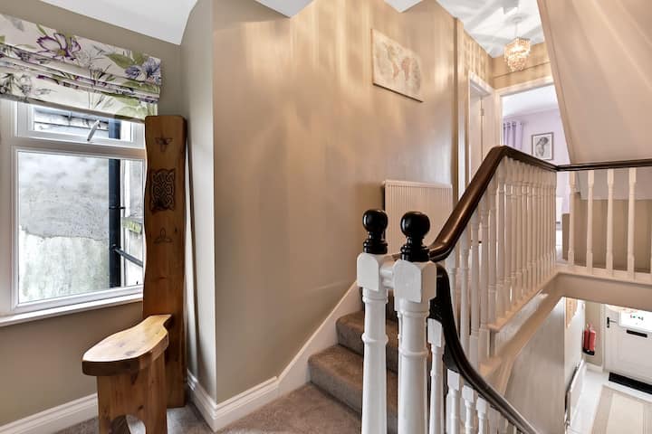 Deluxe Town House In The Heart Of The City - Derry