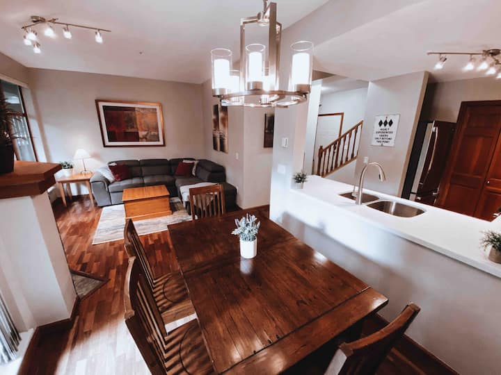 2br/2ba Parking @ Northstar Locatlon Hot Tub, Pool - Whistler