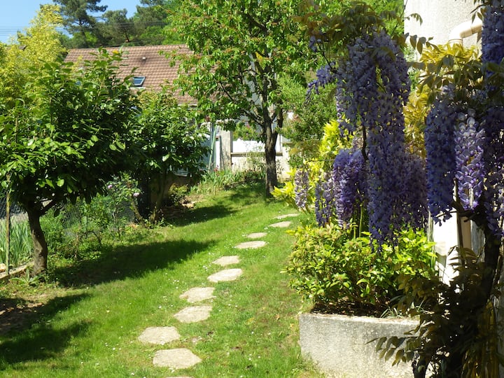 Studio En Rez Jardin à 7' Gare Du Guichet Rer B - Gif-sur-Yvette