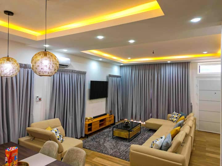 Cozy Serene 7-guest Townhome - Ghana