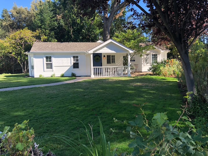Hacienda Cottage - Walnut Creek, CA