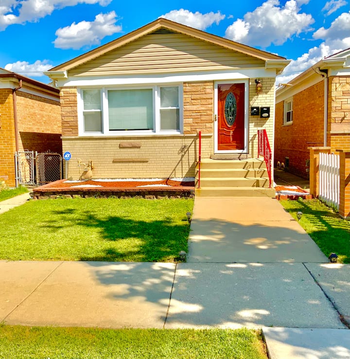 "Your Cozy 2nd Home-near O'hare\rosemont\downtown - Rivers Casino Des Plaines