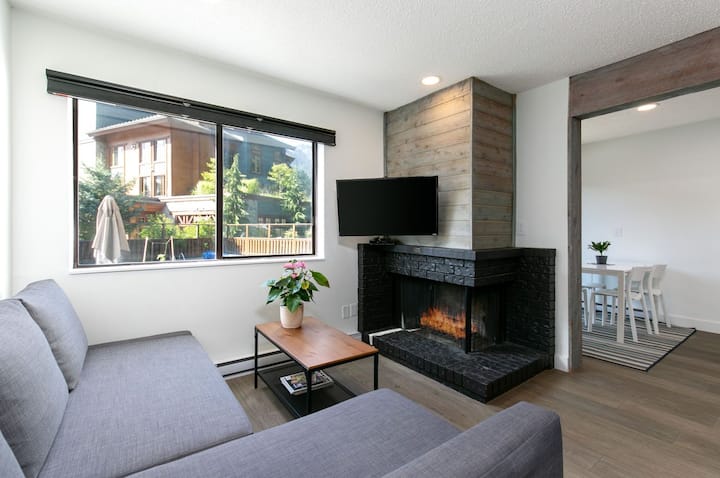 5min Walk To Ski /Creekside Freeparking/hottub/pet - Canada