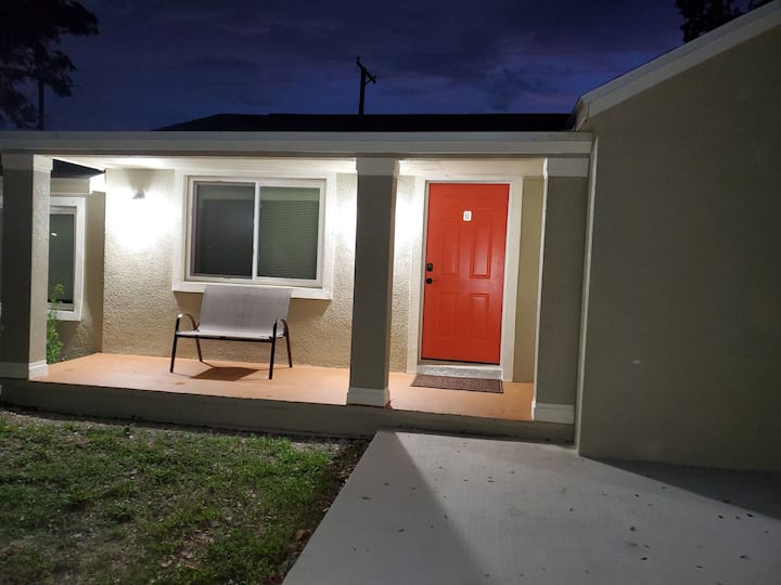 Puki Cozy Apartment B - Tampa