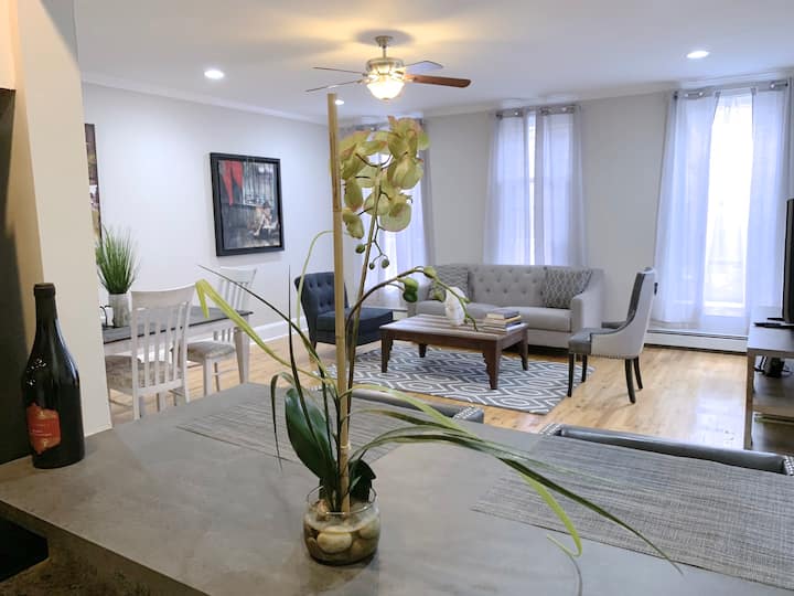 Ex-large 2 Bedroom Apartment Harlem Delight! - Edgewater, NJ
