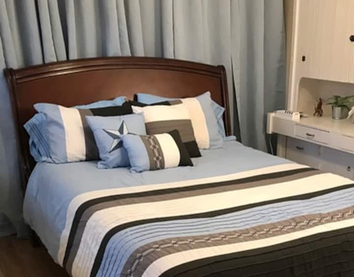 Beautiful Mission Hills Guest Apartment - San Diego