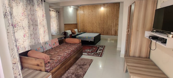 The Canopy House - Bedroom With Kitchenette - カリンポン