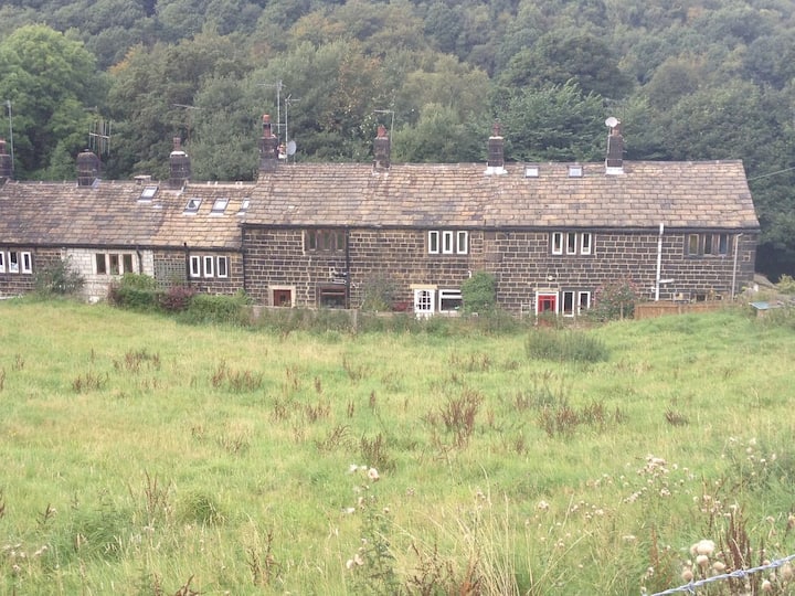 1840 Weavers Cottage In Woody Hills - Todmorden