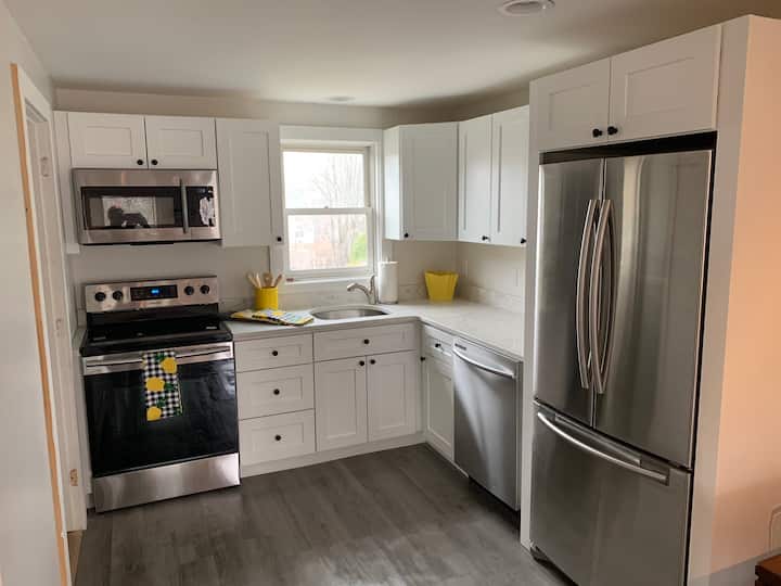 Newly Renovated Ogunquit Escape!! - Ogunquit, ME