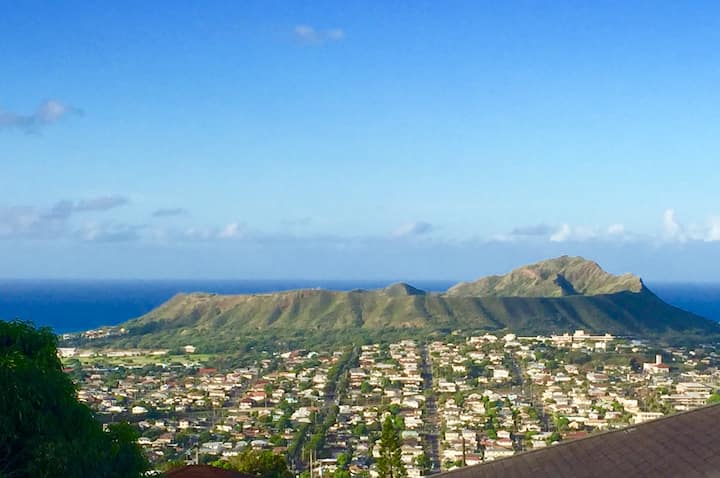 Iconic Views - Waikiki Diamondhead - Honolulu, HI