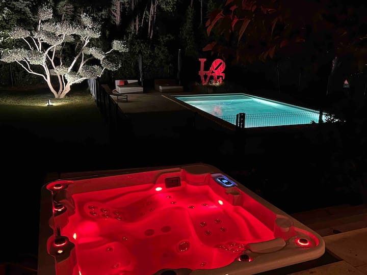 Cube Love Room De La Franquette5* Piscine Chauffée - Orange