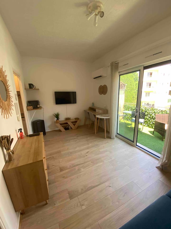 Studio Cosy, Idéalement Situé ! - Antibes