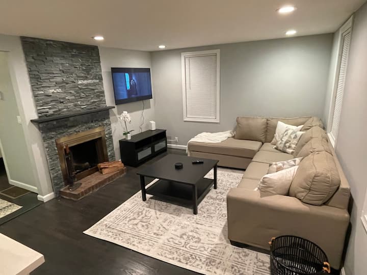 Boston's Best Vacation Home - Newton, MA