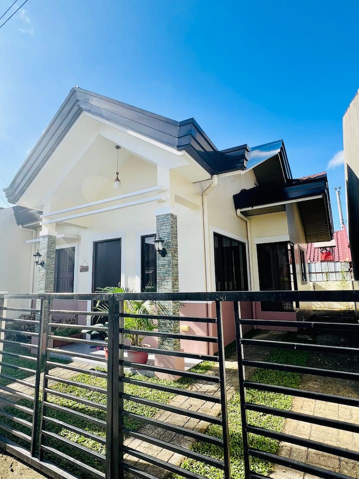 Cozy Stays Home Rental By Tjb - Davao City