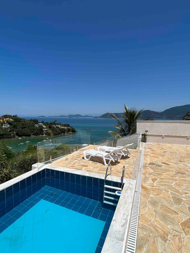 Casa Em Angra. Piscina, Sinuca E Quadra Privativa - Ilha Grande
