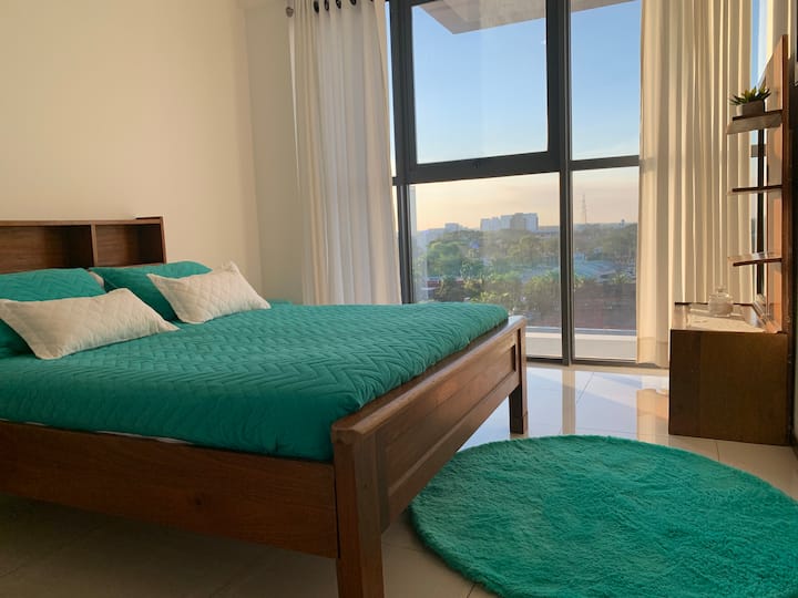 Luminoso, Confortable Y Acogedor Departamento. - Bolivia