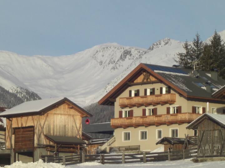 Haus Schaller - Double Room With Bath - San Candido