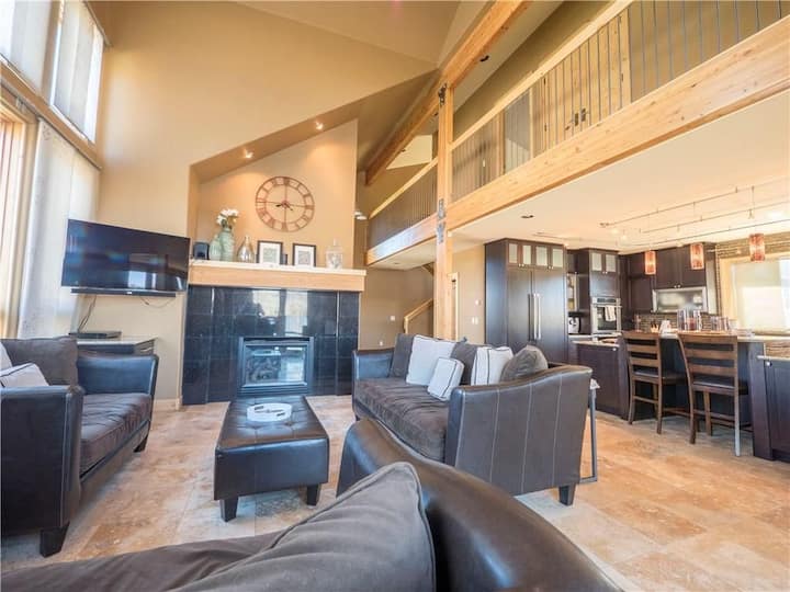 Luxury 4 King Br Silverthorne Co - Private Hot Tub - Silverthorne, CO