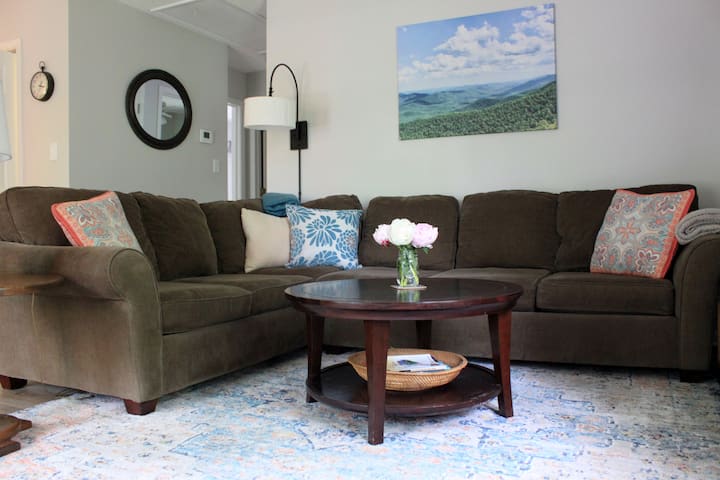 Cottage Apartment In Pisgah National Forest - Cottages for Rent in ...