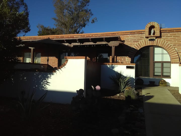 Cozy Green Valley Bungalow - Green Valley, AZ