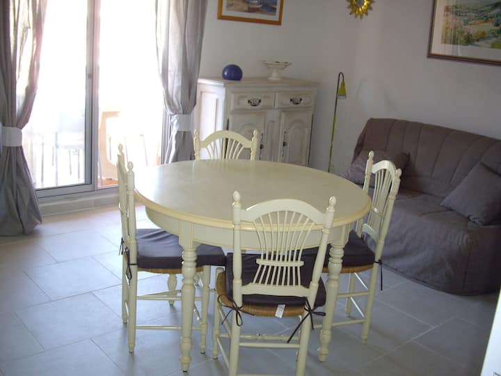 Beau T2 à 150 M De La Mer, Plage Et Commerces - Bormes-les-Mimosas