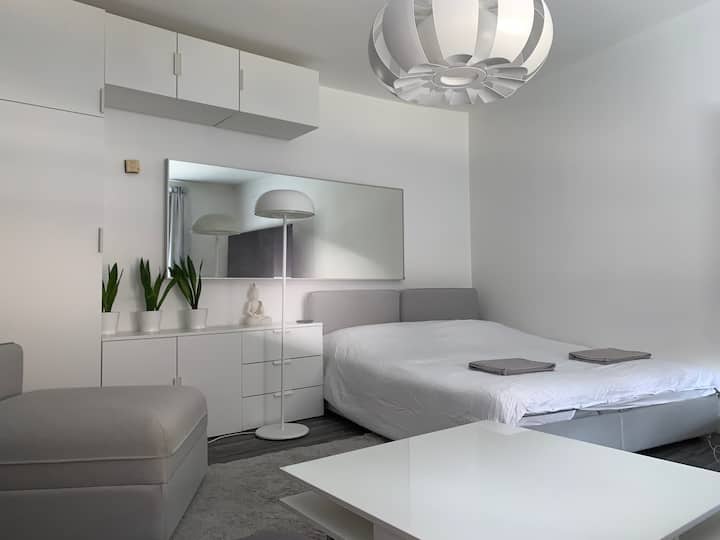 Chic Room & 75 Inch Tv Temple Bar - Dublin