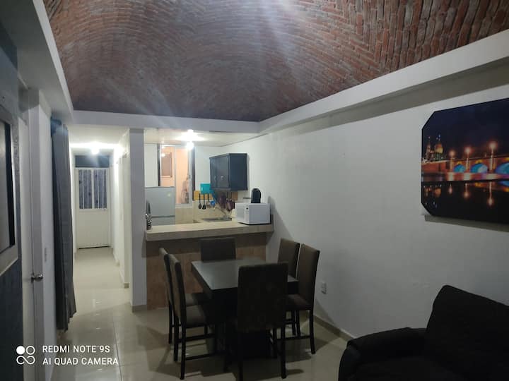 Casa San Cirilo 50, (6 Personas, 2 Hab, Cochera) - Lagos de Moreno