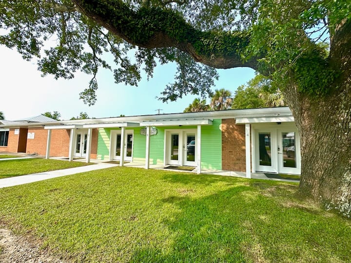 Apalachicola Exchange Unit 4 - Apalachicola, FL