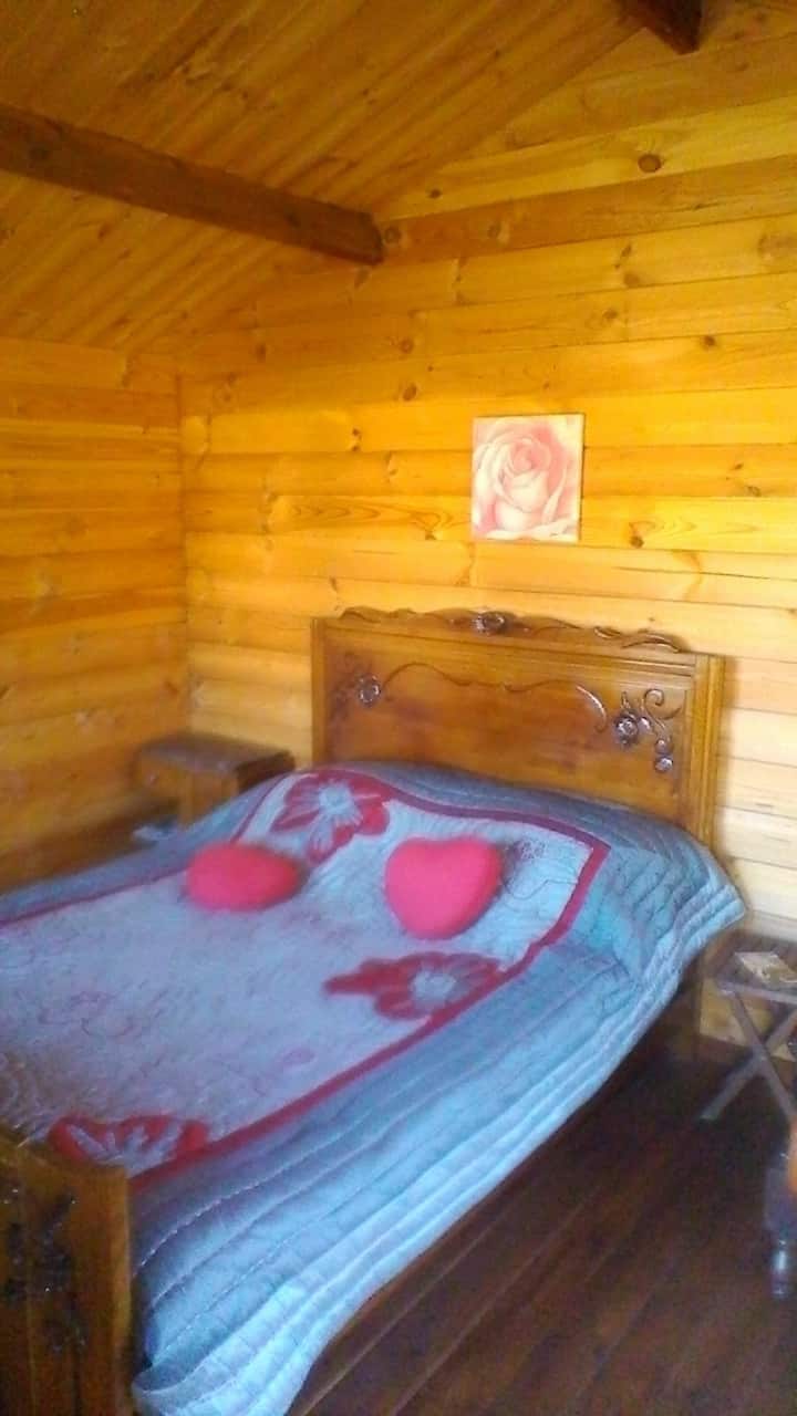 Chambre Rose Romantique - Régusse