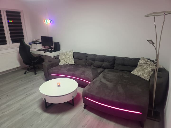 Privatzimmer, Küche&gemeinschaftliches Wohnzimmer. - Essen
