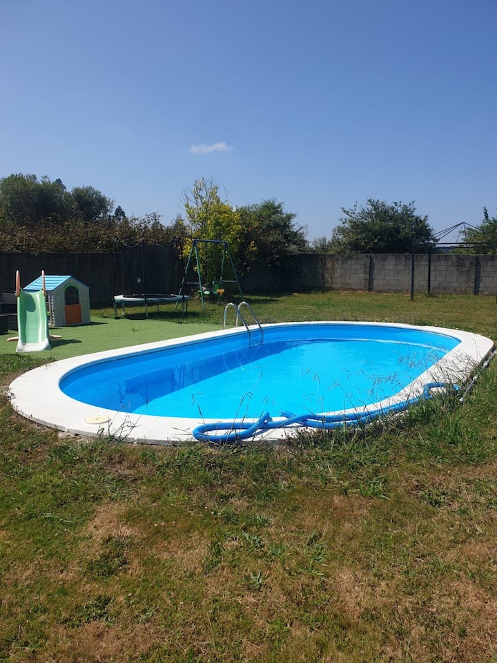 Agradable Casa Con Piscina, En La Coruña - La Coruña
