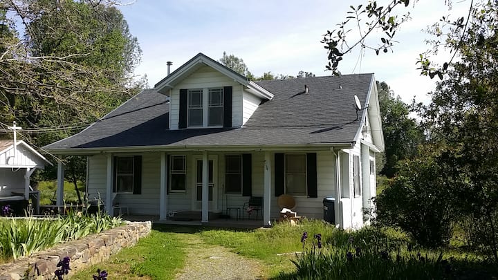 Lovely, Rustic 3br Home - Groveland, CA
