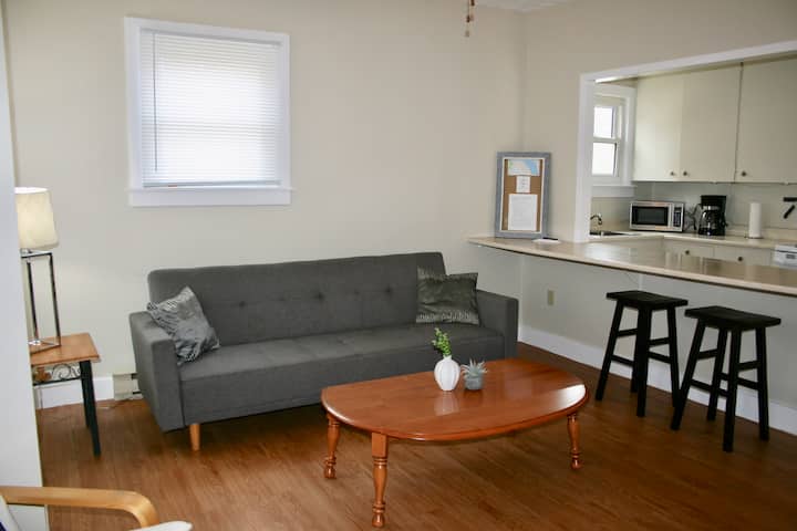 Lovely 1-bedroom In The Heart Of Downtown - Fredericton
