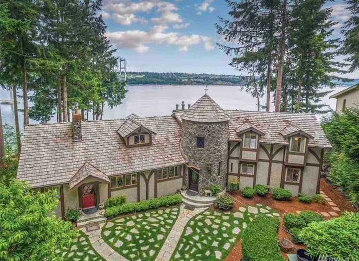 Stunning  Chateau, A Fantastic Relaxing Getaway - Fox Island, WA