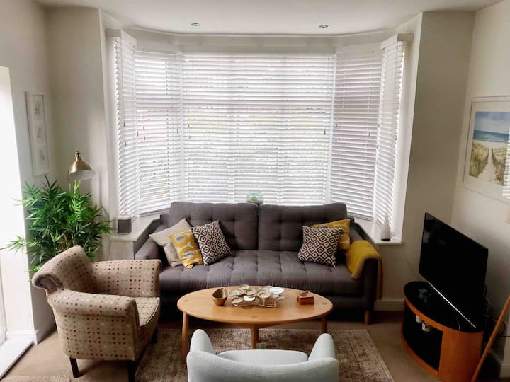 Perfect Location For Mufc, Lccc, Media City, City - Manchester