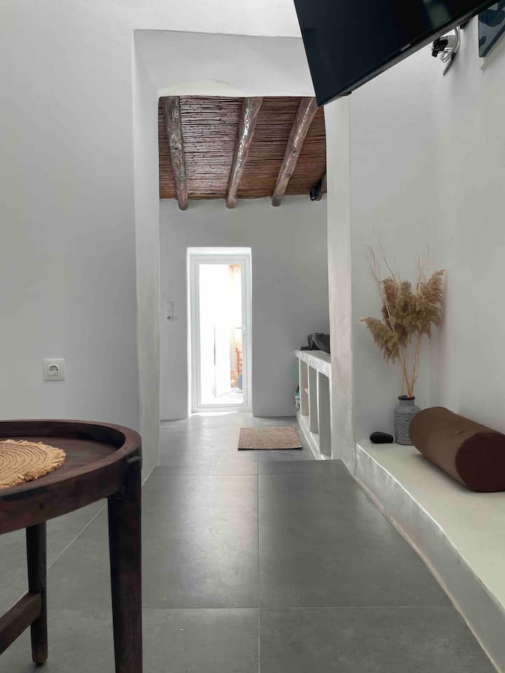 “Lithos” Cycladic House - パロス島