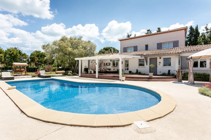 Villa Climatisée,pool,jacuzzi,terrain De Pétanque - Vias