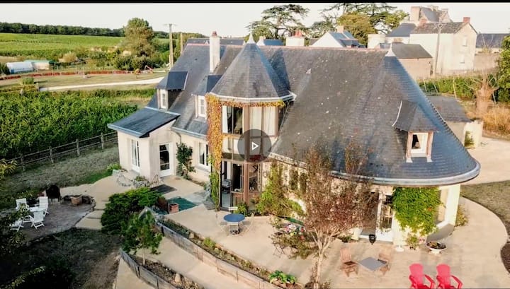 Stunning Situation In Beautifully Renovated Home - Chalonnes-sur-Loire