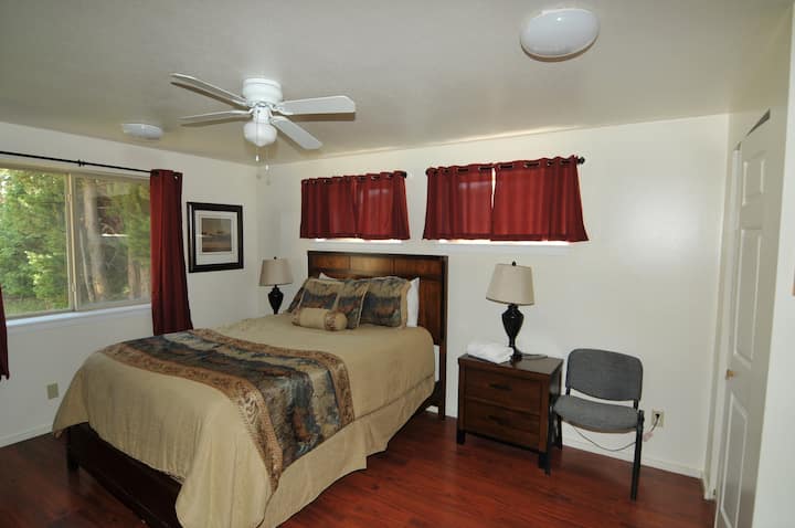 Marshall House! - West Yellowstone, MT