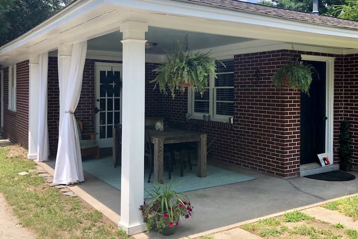 Spacious 3 Br Home 5 Minutes From Downtown - Charleston, SC