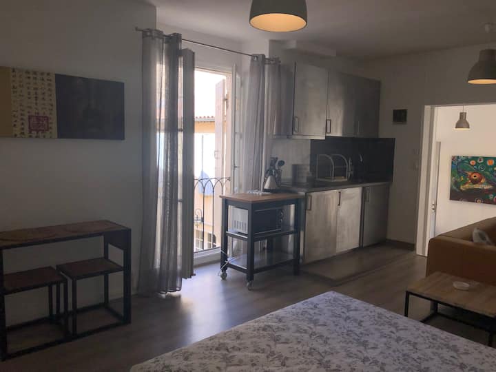 Tranquil Bordeaux Studio In The  Heart Of Blaye - Blaye