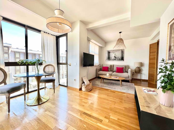 Coqueto Apartamento Muy Bien Comunicado - Alcobendas